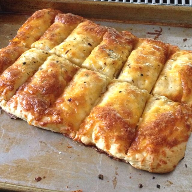 Hungry Howie's Pizza Food & Restaurant Delivery - Order Online ...