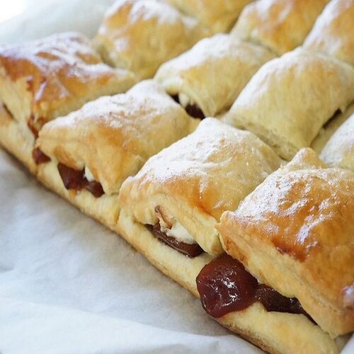 Porto's Bakery & Cafe Food & Restaurant Delivery - Order Online ...